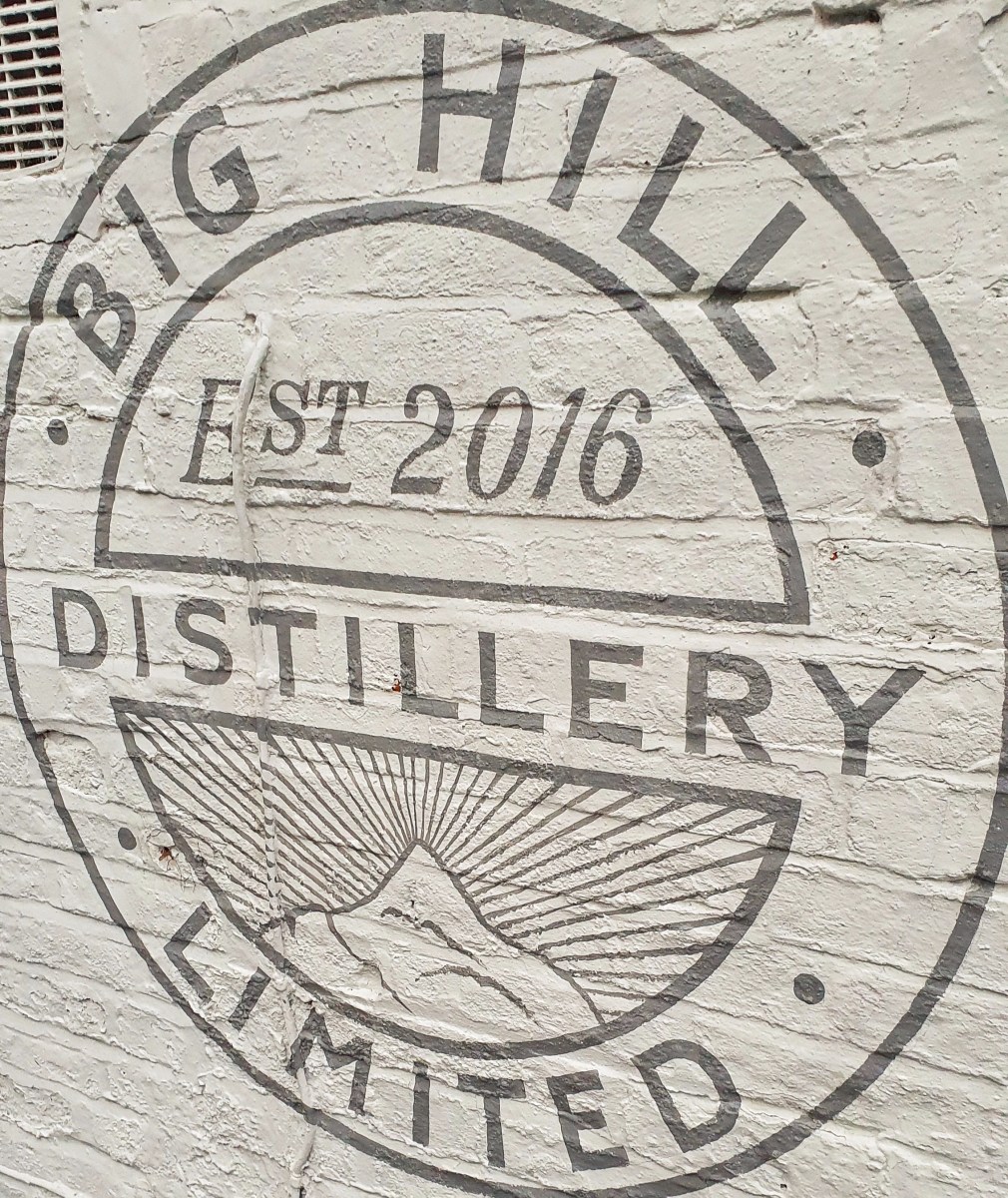 Cheshire, Chai and Everest – The Girl Who Loves Gin